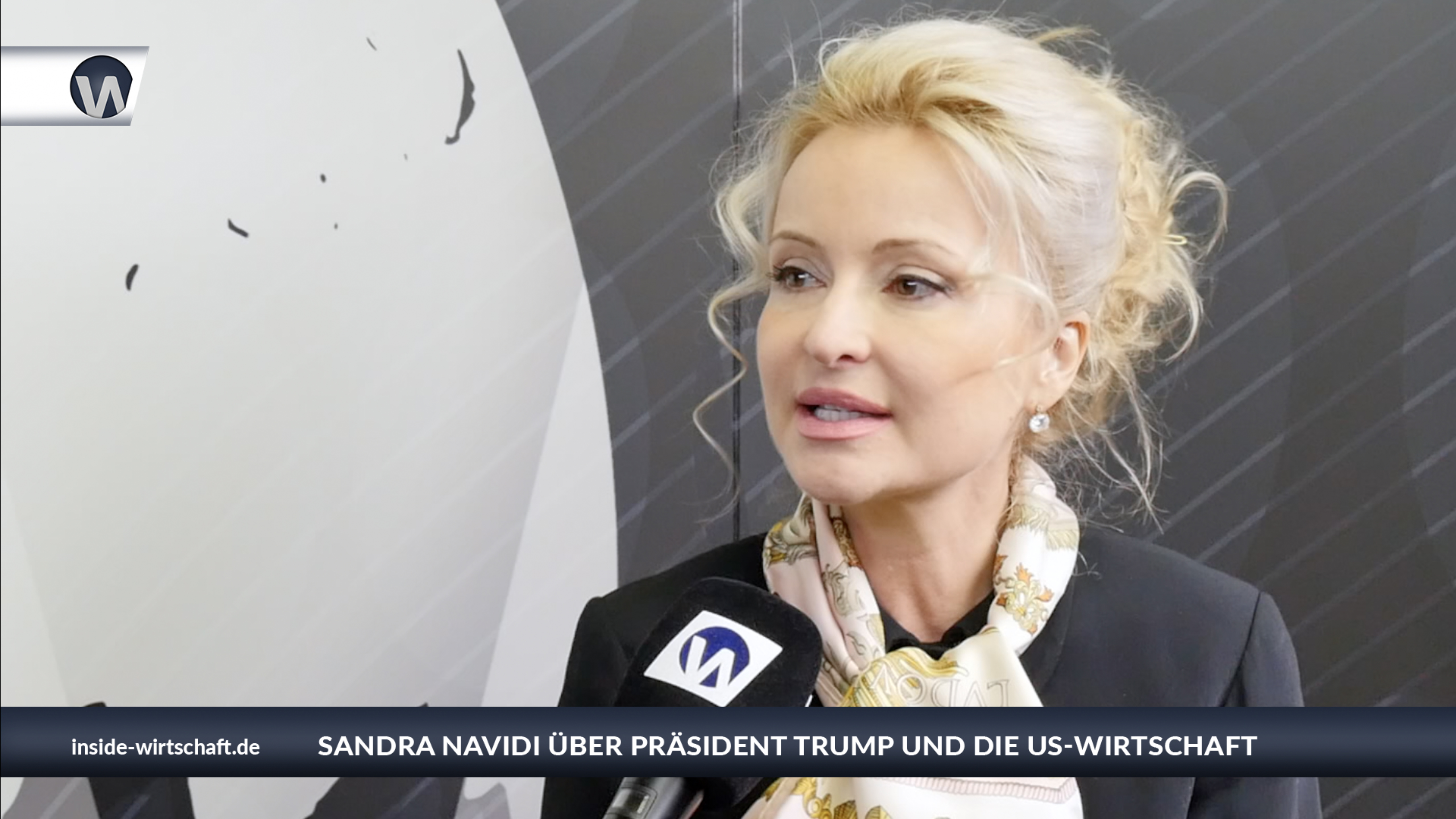 Sandra Navidi: "Donald Trump will die Demokratie übernehmen" - Inside ...